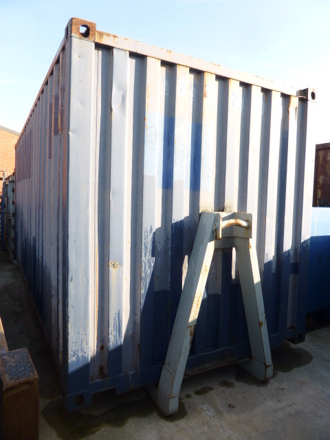 2e Hands containers | Valvan Containers